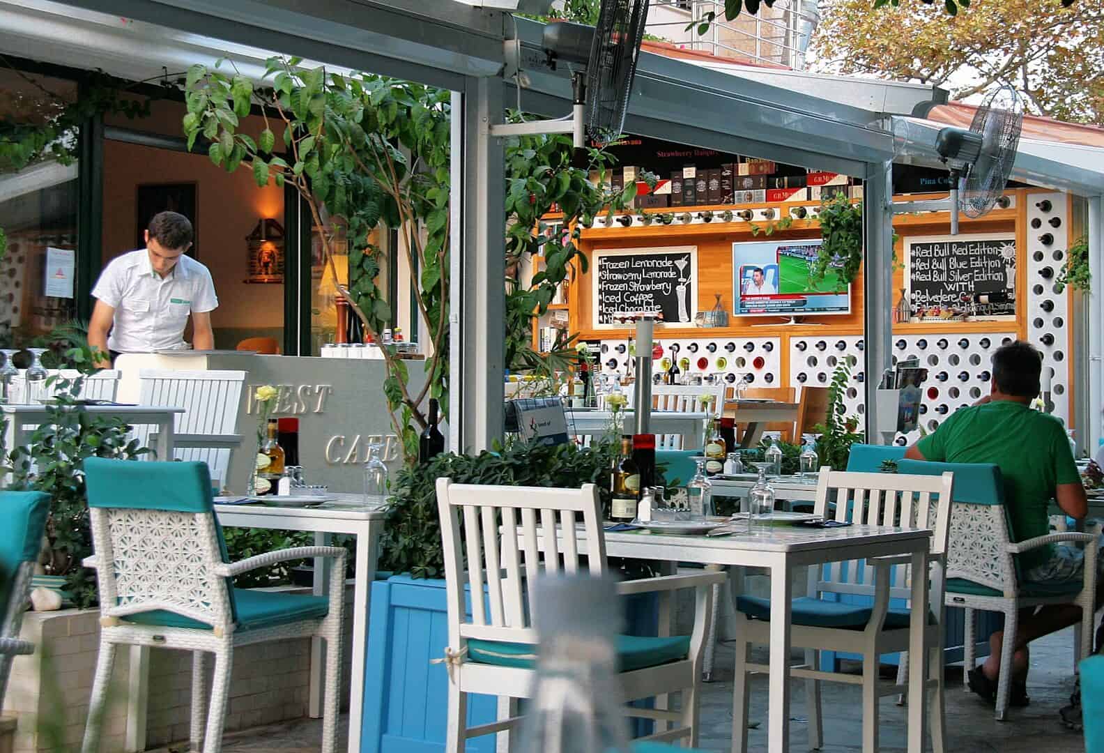 Dining – Villa Negentig